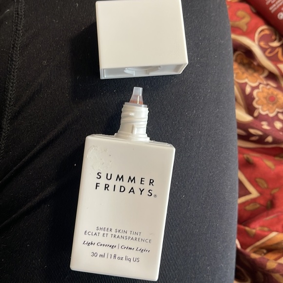 Summer Fridays | Makeup | Summer Fridays Skin Tint Shade 8 | Poshmark